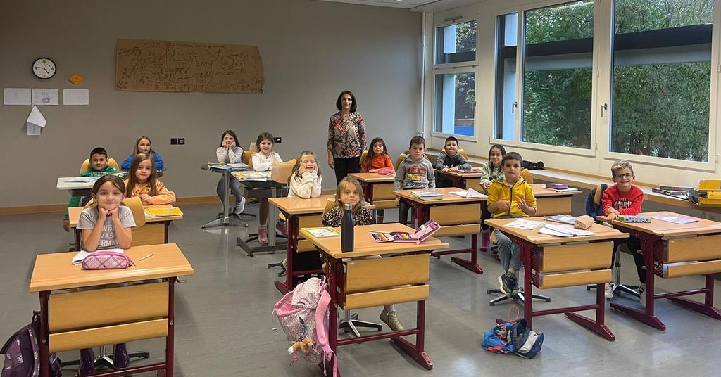 HAPET SHKOLLA SHQIPE NË RYMLANG TË KANTONIT TË ZYRIHUT - Pashtriku